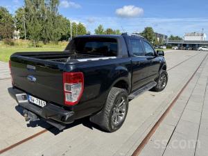 Melns Ford Ranger 2018 Rīga, ar dzinēja tilpumu 3.20 L un nobraukumu 232 tūkst. km par 13950 €, foto 7 vietnē AUTOMOTO.COM.LV
