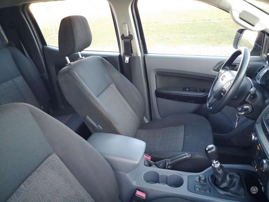 Melns Ford Ranger 2018 Klaipėda, ar dzinēja tilpumu 2.20 L un nobraukumu 250 tūkst. km par 8900 €, foto 12 vietnē AUTOMOTO.COM.LV