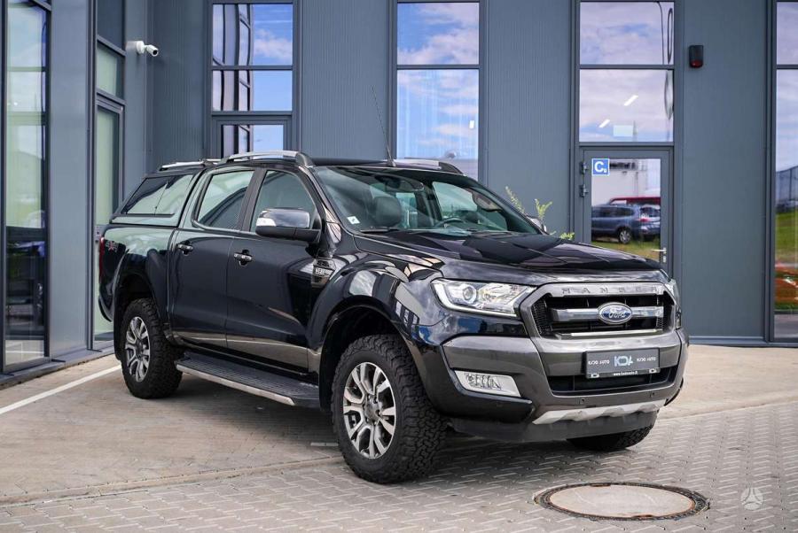 Black Ford Ranger 2018 in Kaunas, with an engine capacity of 3.20 L and mileage of 185 thousand km for 17450 €, photo 1 on AUTOMOTO.COM.LV