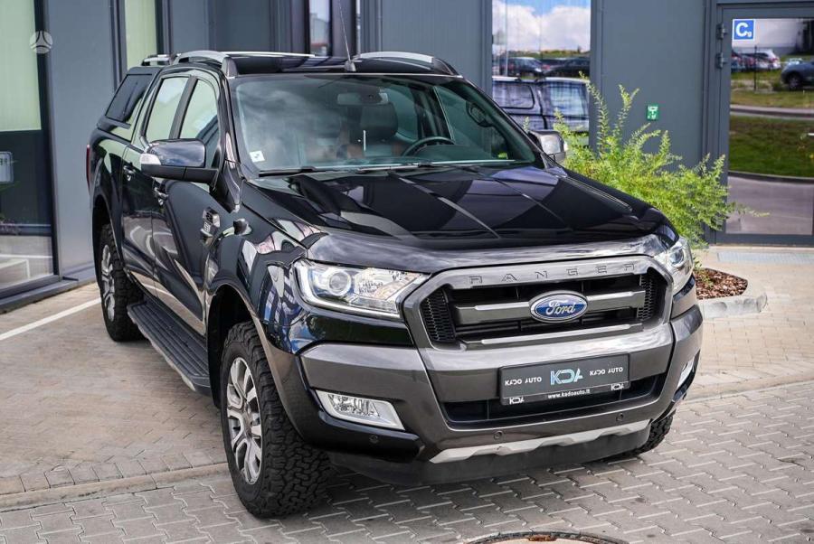 Black Ford Ranger 2018 in Kaunas, with an engine capacity of 3.20 L and mileage of 185 thousand km for 17450 €, photo 4 on AUTOMOTO.COM.LV