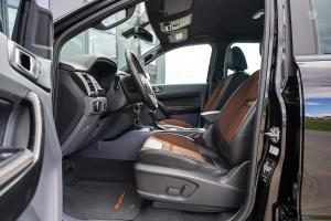 Black Ford Ranger 2018 in Kaunas, with an engine capacity of 3.20 L and mileage of 185 thousand km for 17450 €, photo 24 on AUTOMOTO.COM.LV