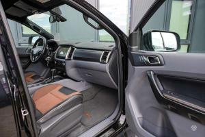 Black Ford Ranger 2018 in Kaunas, with an engine capacity of 3.20 L and mileage of 185 thousand km for 17450 €, photo 36 on AUTOMOTO.COM.LV