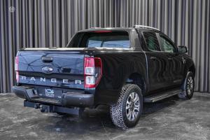 Black Ford Ranger 2019 in Marijampole, with an engine capacity of 3.20 L and mileage of 160 thousand km for 17950 €, photo 11 on AUTOMOTO.COM.LV