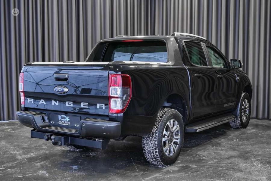 Black Ford Ranger 2019 in Marijampole, with an engine capacity of 3.20 L and mileage of 160 thousand km for 17950 €, photo 11 on AUTOMOTO.COM.LV