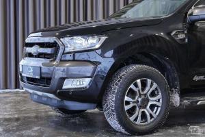 Black Ford Ranger 2019 in Marijampole, with an engine capacity of 3.20 L and mileage of 160 thousand km for 17950 €, photo 6 on AUTOMOTO.COM.LV