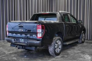 Black Ford Ranger 2019 in Marijampole, with an engine capacity of 3.20 L and mileage of 160 thousand km for 17950 €, photo 11 on AUTOMOTO.COM.LV