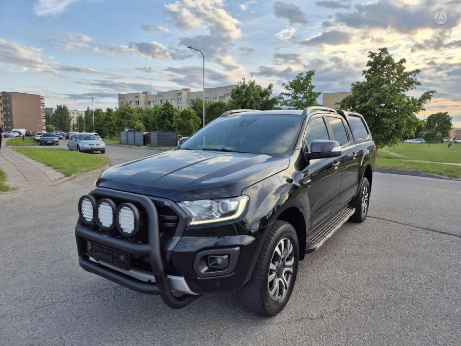 Black Ford Ranger 2019 in Panevezys, with an engine capacity of 2.00 L and mileage of 201 thousand km for 15600 €, photo 1 on AUTOMOTO.COM.LV