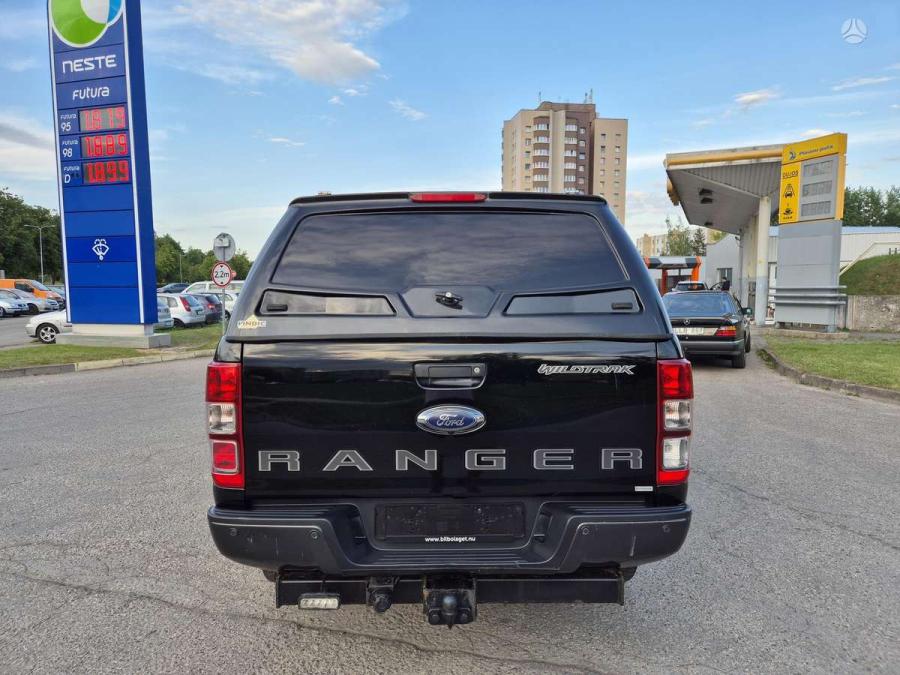 Black Ford Ranger 2019 in Panevezys, with an engine capacity of 2.00 L and mileage of 201 thousand km for 15600 €, photo 5 on AUTOMOTO.COM.LV