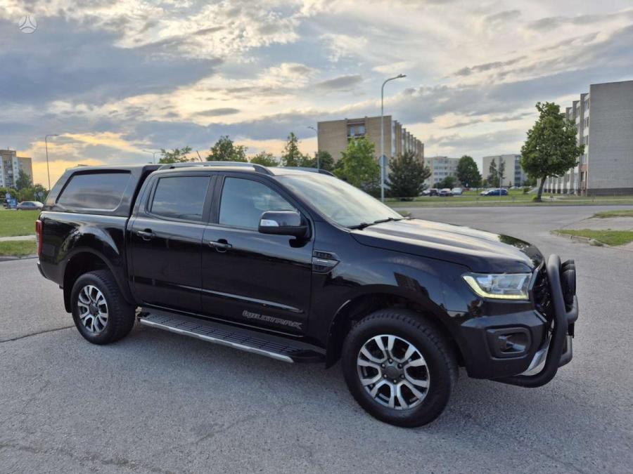 Black Ford Ranger 2019 in Panevezys, with an engine capacity of 2.00 L and mileage of 201 thousand km for 15600 €, photo 7 on AUTOMOTO.COM.LV