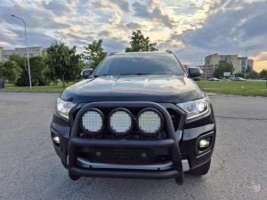 Black Ford Ranger 2019 in Panevezys, with an engine capacity of 2.00 L and mileage of 201 thousand km for 15600 €, photo 10 on AUTOMOTO.COM.LV
