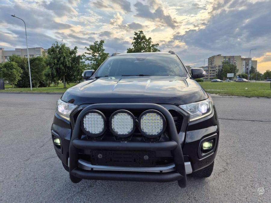 Black Ford Ranger 2019 in Panevezys, with an engine capacity of 2.00 L and mileage of 201 thousand km for 15600 €, photo 10 on AUTOMOTO.COM.LV