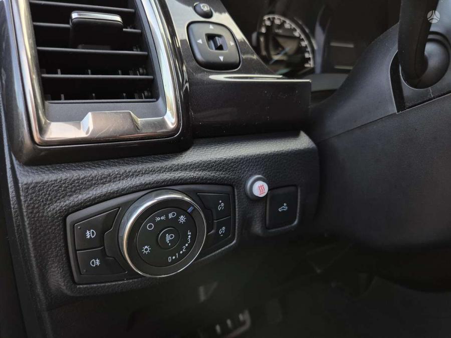 Black Ford Ranger 2019 in Panevezys, with an engine capacity of 2.00 L and mileage of 201 thousand km for 15600 €, photo 19 on AUTOMOTO.COM.LV