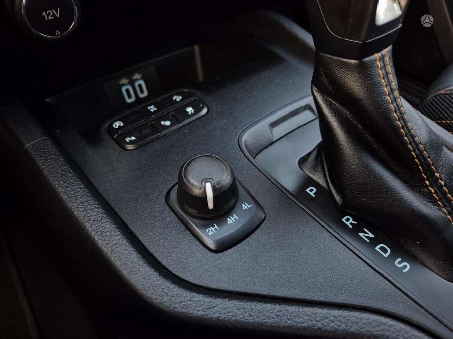 Black Ford Ranger 2019 in Panevezys, with an engine capacity of 2.00 L and mileage of 201 thousand km for 15600 €, photo 22 on AUTOMOTO.COM.LV