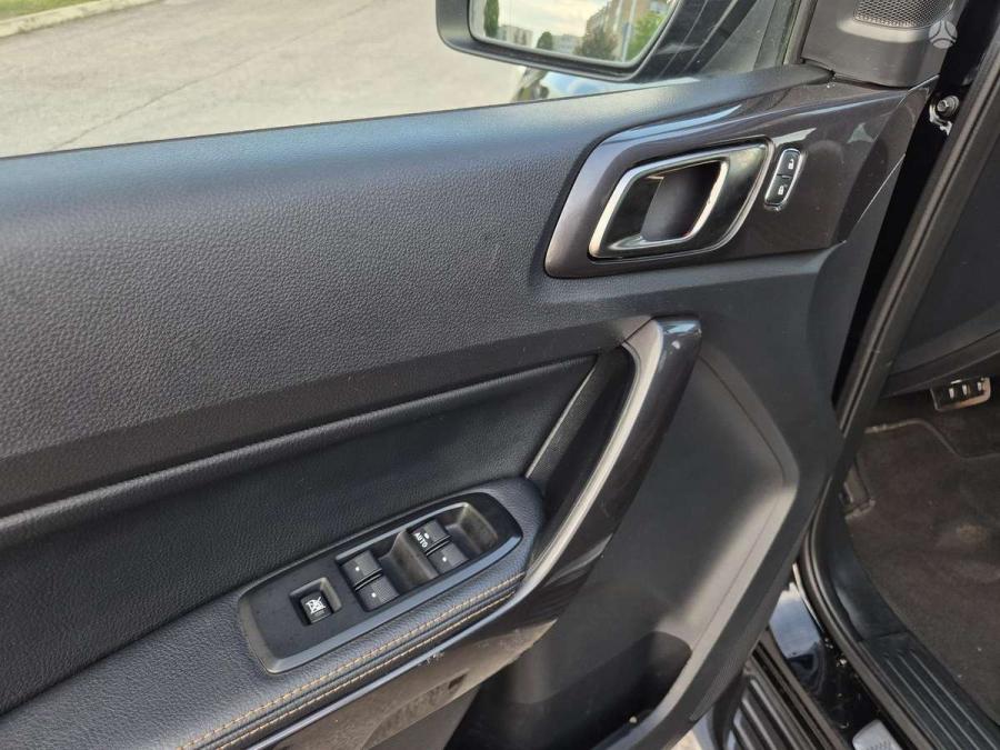 Black Ford Ranger 2019 in Panevezys, with an engine capacity of 2.00 L and mileage of 201 thousand km for 15600 €, photo 26 on AUTOMOTO.COM.LV
