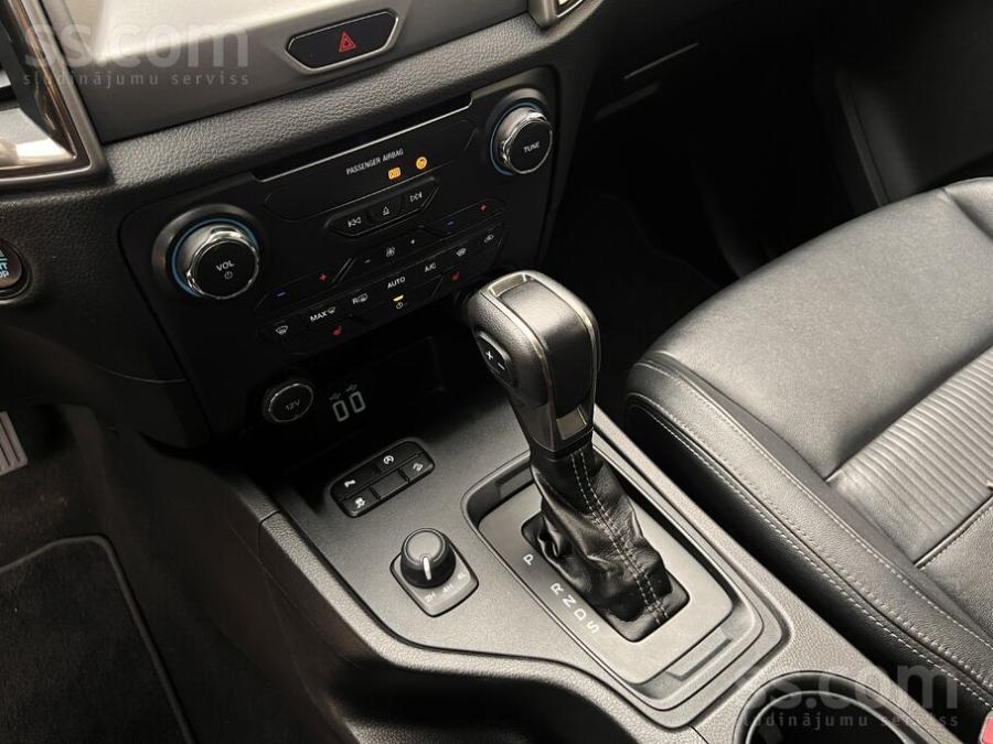 Melns Ford Ranger 2021 Jelgava, ar dzinēja tilpumu 2.00 L un nobraukumu 129 tūkst. km par 23990 €, foto 16 vietnē AUTOMOTO.COM.LV