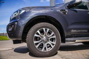 Black Ford Ranger 2021 in Kaunas, with an engine capacity of 2.00 L and mileage of 98 thousand km for 24450 €, photo 5 on AUTOMOTO.COM.LV