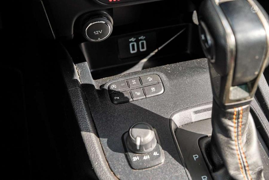Black Ford Ranger 2021 in Kaunas, with an engine capacity of 2.00 L and mileage of 98 thousand km for 24450 €, photo 20 on AUTOMOTO.COM.LV