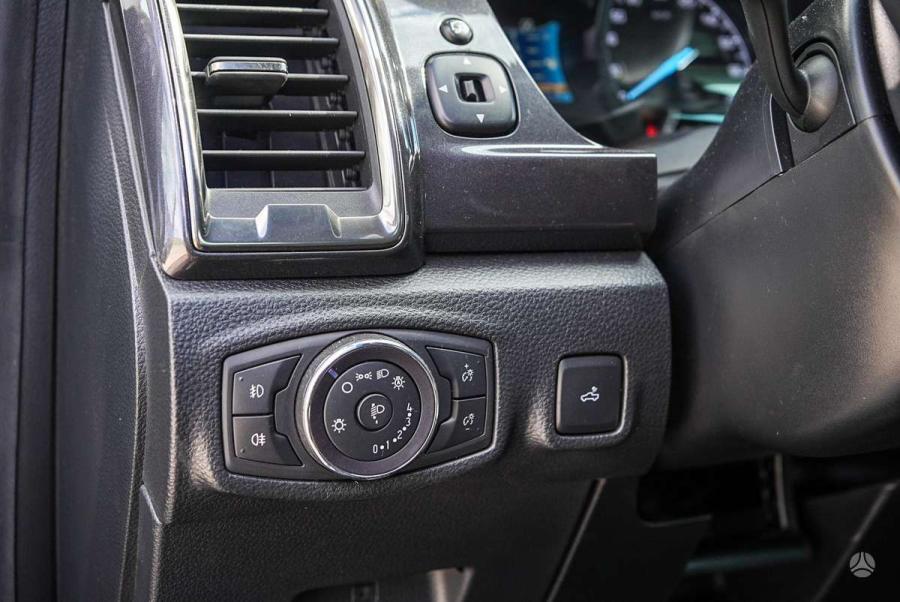 Black Ford Ranger 2021 in Kaunas, with an engine capacity of 2.00 L and mileage of 98 thousand km for 24450 €, photo 28 on AUTOMOTO.COM.LV