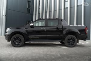 Black Ford Ranger 2022 in Vilnius, with an engine capacity of 2.00 L and mileage of 290 thousand km for 18500 €, photo 2 on AUTOMOTO.COM.LV