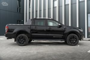 Black Ford Ranger 2022 in Vilnius, with an engine capacity of 2.00 L and mileage of 290 thousand km for 18500 €, photo 7 on AUTOMOTO.COM.LV