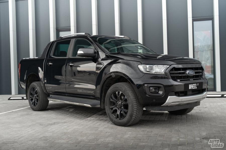 Black Ford Ranger 2022 in Vilnius, with an engine capacity of 2.00 L and mileage of 290 thousand km for 18500 €, photo 8 on AUTOMOTO.COM.LV