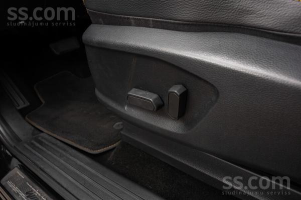 Black Ford Ranger 2022 in Jelgava, with an engine capacity of 2.00 L and mileage of 0 thousand km for 19500 €, photo 10 on AUTOMOTO.COM.LV
