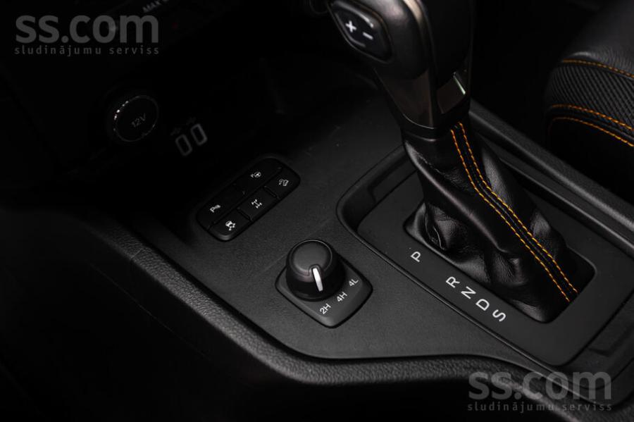 Melns Ford Ranger 2022 Jelgava, ar dzinēja tilpumu 2.00 L un nobraukumu 0 tūkst. km par 19500 €, foto 14 vietnē AUTOMOTO.COM.LV