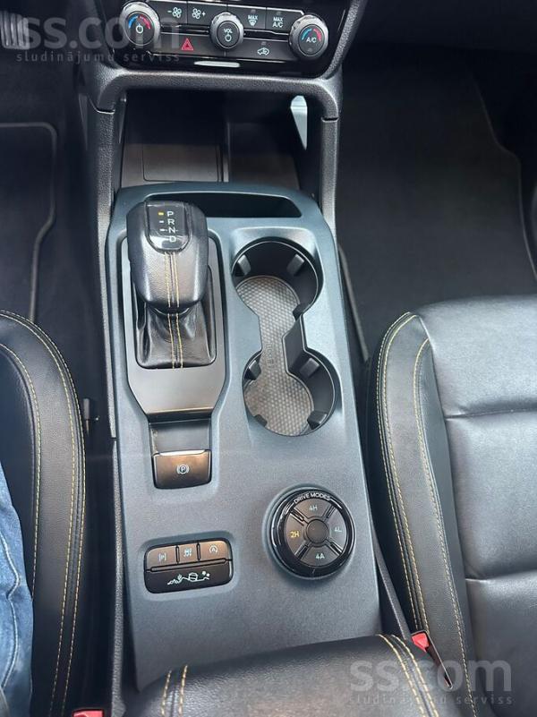 Black Ford Ranger 2023 in Riga, with an engine capacity of 2.00 L and mileage of 28 thousand km for 45400 €, photo 10 on AUTOMOTO.COM.LV