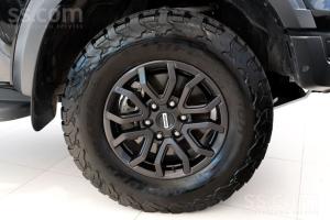 Black Ford Ranger 2023 in Riga, with an engine capacity of 2.00 L and mileage of 91 thousand km for 37990 €, photo 6 on AUTOMOTO.COM.LV