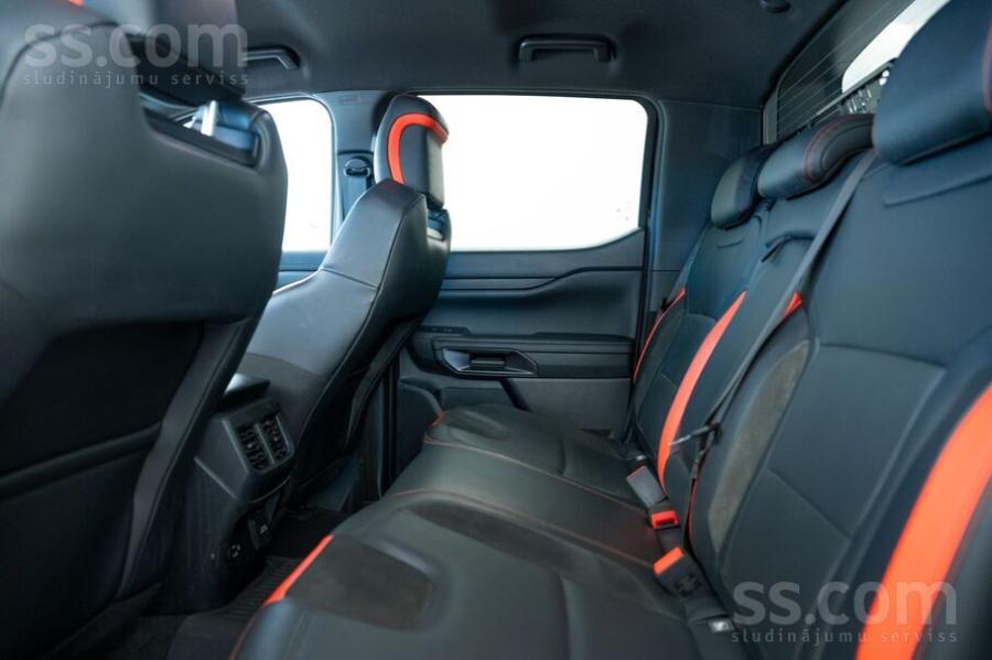 Black Ford Ranger 2023 in Riga, with an engine capacity of 2.00 L and mileage of 91 thousand km for 37990 €, photo 13 on AUTOMOTO.COM.LV