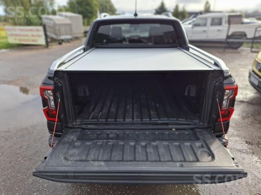 Black Ford Ranger 2023 in Talsi, with an engine capacity of 2.00 L and mileage of 46 thousand km for 39800 €, photo 8 on AUTOMOTO.COM.LV