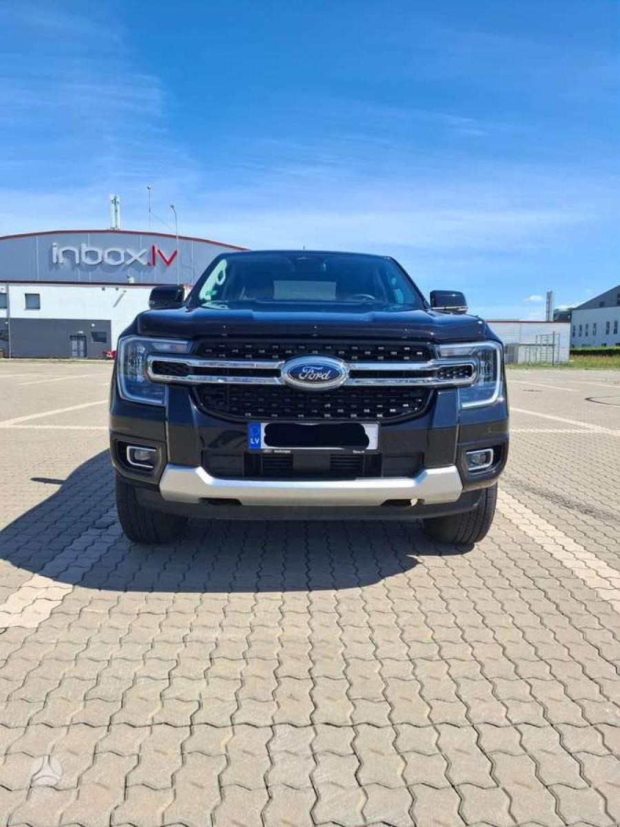 Black Ford Ranger 2024 in Riga, with an engine capacity of 2.00 L and mileage of 15 thousand km for 44500 €, photo 2 on AUTOMOTO.COM.LV