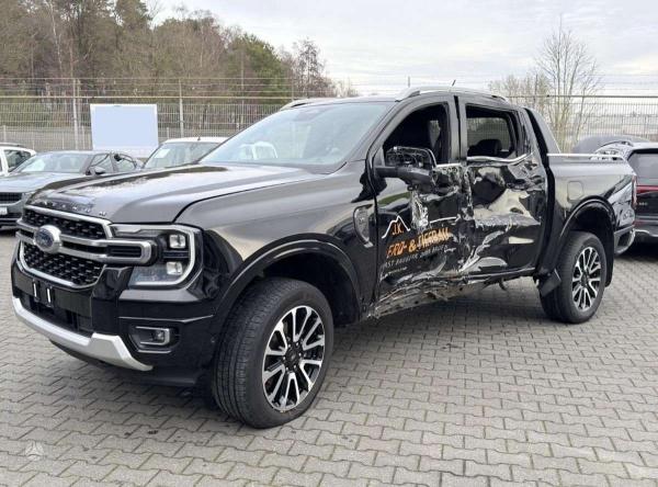 Melns Ford Ranger 2024 Klaipėda, ar dzinēja tilpumu 3.00 L un nobraukumu 41 tūkst. km par 24900 €, foto 3 vietnē AUTOMOTO.COM.LV