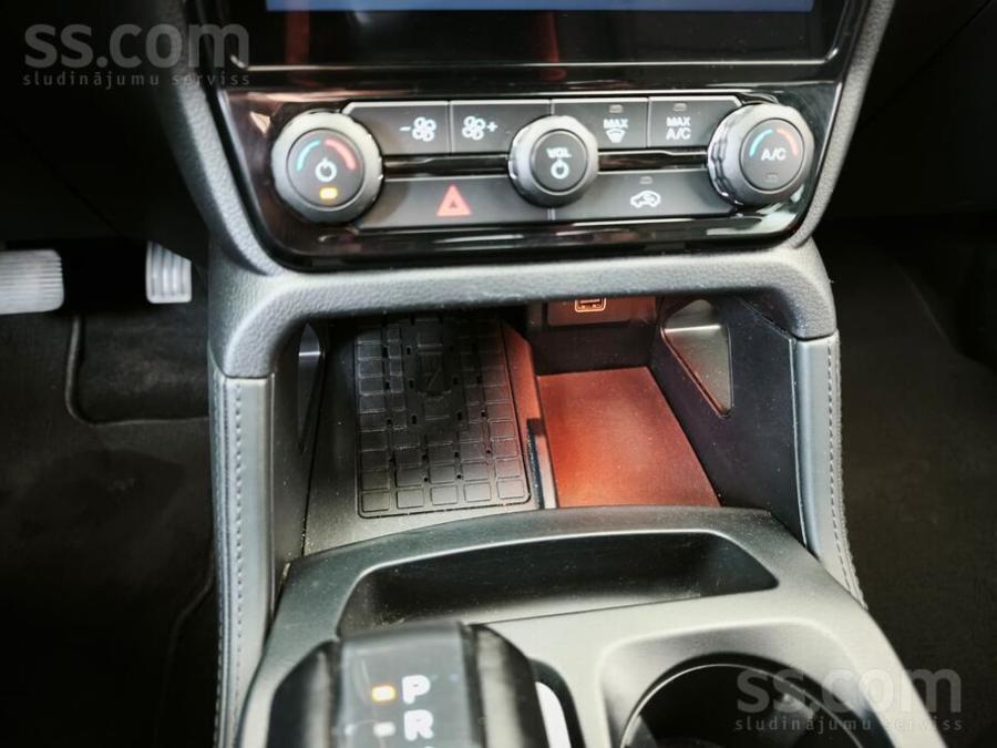 Melns Ford Ranger 2024 Rīga, ar dzinēja tilpumu 2.00 L un nobraukumu 118 tūkst. km par 39900 €, foto 20 vietnē AUTOMOTO.COM.LV