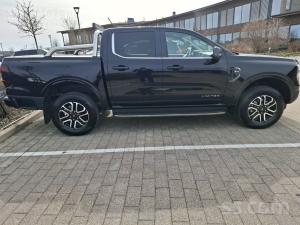 Black Ford Ranger 2024 in Riga, with an engine capacity of 2.00 L and mileage of 17 thousand km for 42100 €, photo 15 on AUTOMOTO.COM.LV