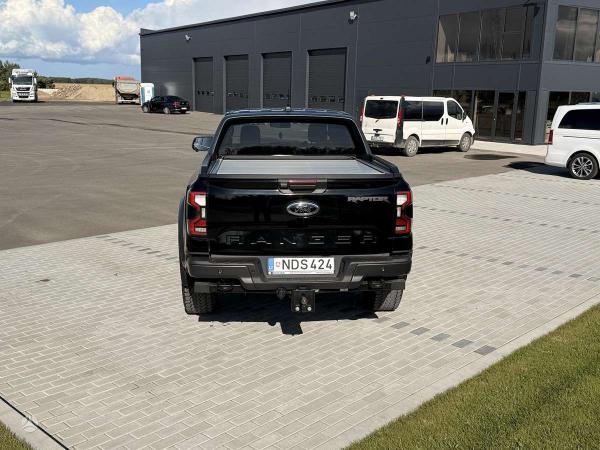 Black Ford Ranger 2024 in Akmene, with an engine capacity of 2.00 L and mileage of 73 thousand km for 59895 €, photo 4 on AUTOMOTO.COM.LV
