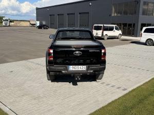 Black Ford Ranger 2024 in Akmene, with an engine capacity of 2.00 L and mileage of 73 thousand km for 59895 €, photo 5 on AUTOMOTO.COM.LV