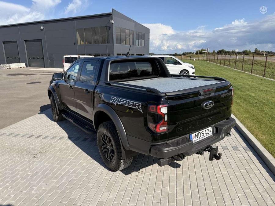 Black Ford Ranger 2024 in Akmene, with an engine capacity of 2.00 L and mileage of 73 thousand km for 59895 €, photo 6 on AUTOMOTO.COM.LV