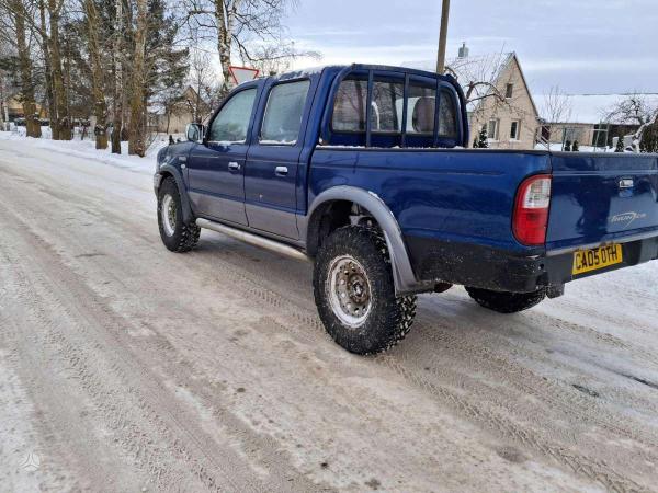 Blue Ford Ranger 2005 in Siauliai, with an engine capacity of 2.50 L and mileage of 111 thousand km for 3200 €, photo 5 on AUTOMOTO.COM.LV
