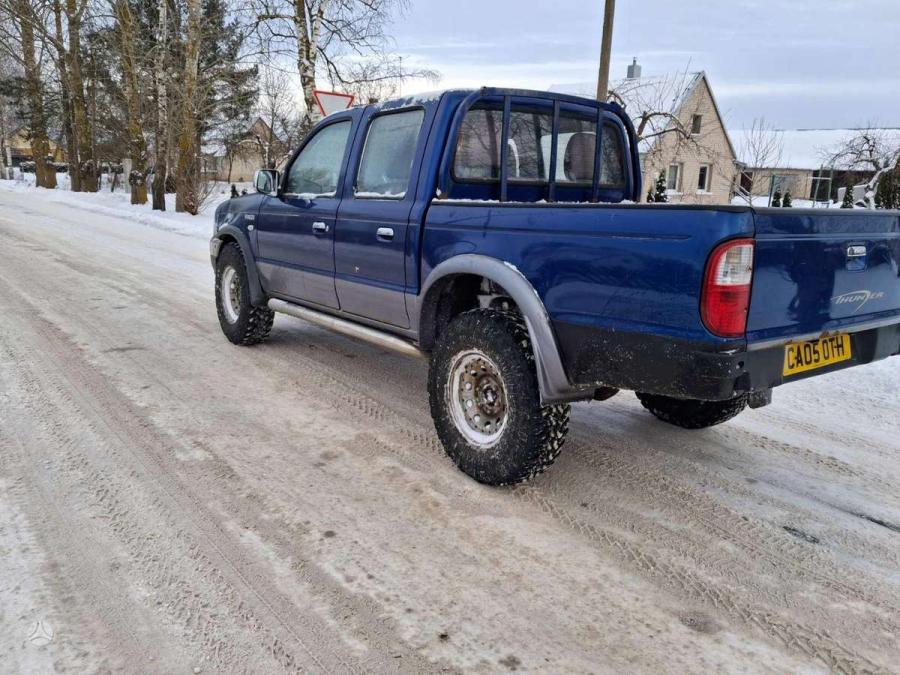 Zils Ford Ranger 2005 Šauļi, ar dzinēja tilpumu 2.50 L un nobraukumu 111 tūkst. km par 3200 €, foto 5 vietnē AUTOMOTO.COM.LV