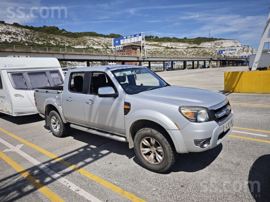 Zils Ford Ranger 2010 Jelgava, ar dzinēja tilpumu 2.50 L un nobraukumu 163 tūkst. km par 4450 €, foto 1 vietnē AUTOMOTO.COM.LV