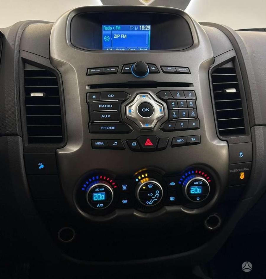Blue Ford Ranger 2014 in Marijampole, with an engine capacity of 2.20 L and mileage of 177 thousand km for 12999 €, photo 11 on AUTOMOTO.COM.LV