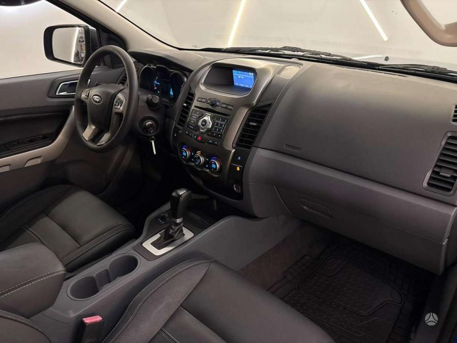 Blue Ford Ranger 2014 in Marijampole, with an engine capacity of 2.20 L and mileage of 177 thousand km for 12999 €, photo 15 on AUTOMOTO.COM.LV