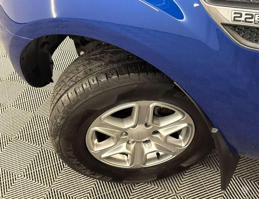 Blue Ford Ranger 2014 in Marijampole, with an engine capacity of 2.20 L and mileage of 177 thousand km for 12999 €, photo 21 on AUTOMOTO.COM.LV