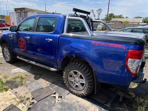 Blue Ford Ranger 2014 in Raseiniai, with an engine capacity of 3.20 L and mileage of 227 thousand km for 7000 €, photo 8 on AUTOMOTO.COM.LV