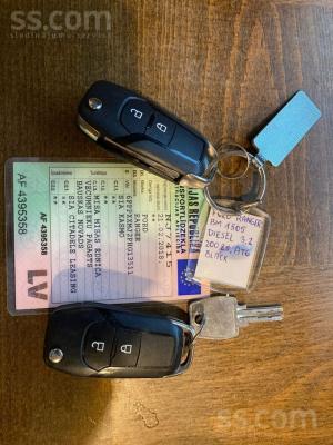 Zils Ford Ranger 2018 Bauska, ar dzinēja tilpumu 3.20 L un nobraukumu 250 tūkst. km par 16999 €, foto 4 vietnē AUTOMOTO.COM.LV