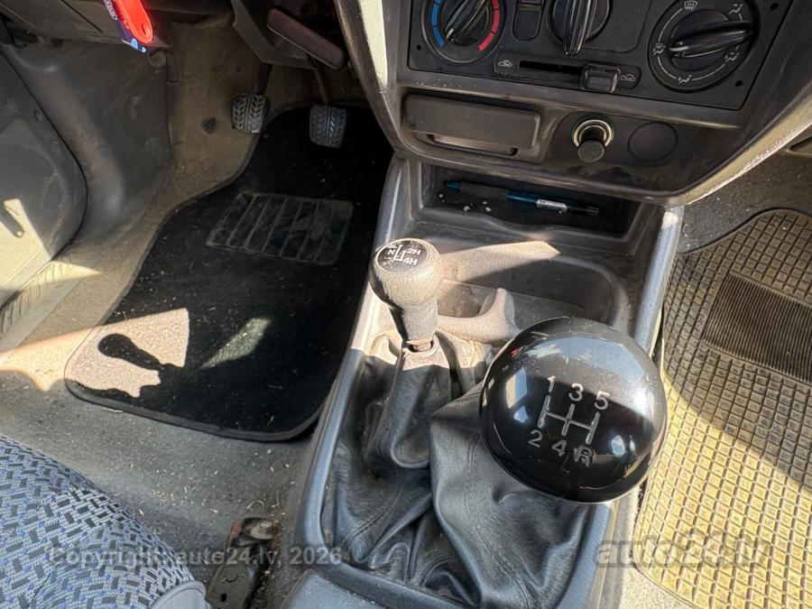 Ford Ranger 2003 in Rapla, with an engine capacity of 2.50 L and mileage of 408 thousand km for 1350 €, photo 13 on AUTOMOTO.COM.LV
