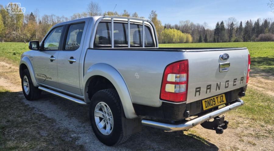 Ford Ranger 2009 in Panevezys, with an engine capacity of 2.50 L and mileage of 184 thousand km for 4800 €, photo 4 on AUTOMOTO.COM.LV