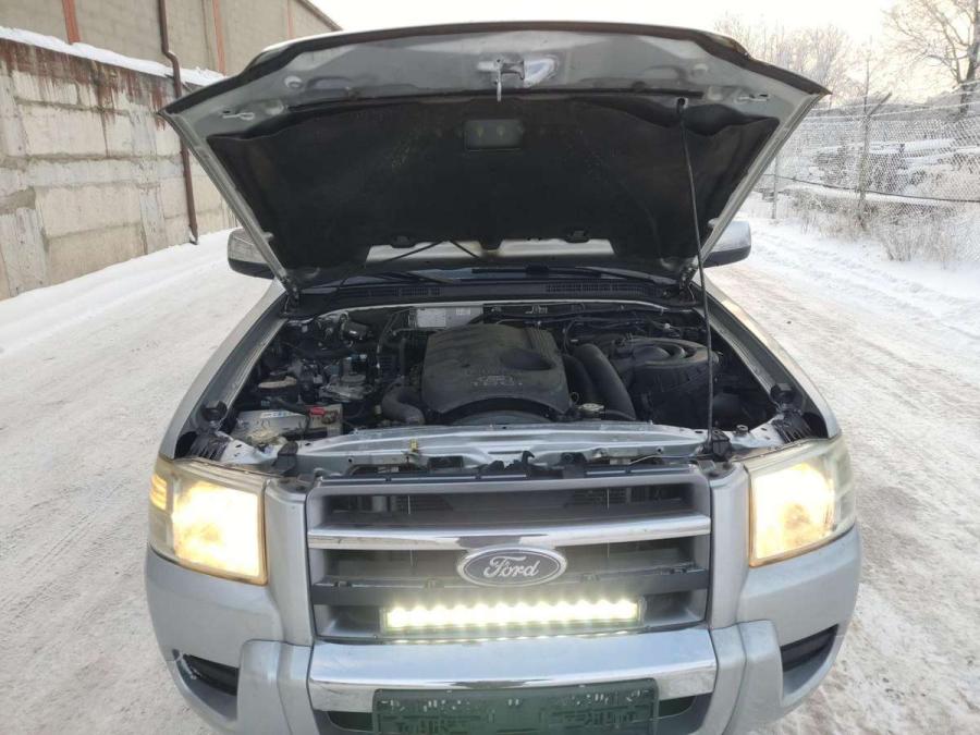 Grey Ford Ranger 2007 in Siauliai, with an engine capacity of 2.50 L and mileage of 250 thousand km for 3599 €, photo 10 on AUTOMOTO.COM.LV