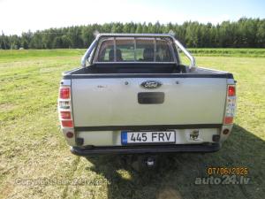 Pelēks Ford Ranger 2011 Tallina, ar dzinēja tilpumu 2.50 L un nobraukumu 386 tūkst. km par 6900 €, foto 5 vietnē AUTOMOTO.COM.LV